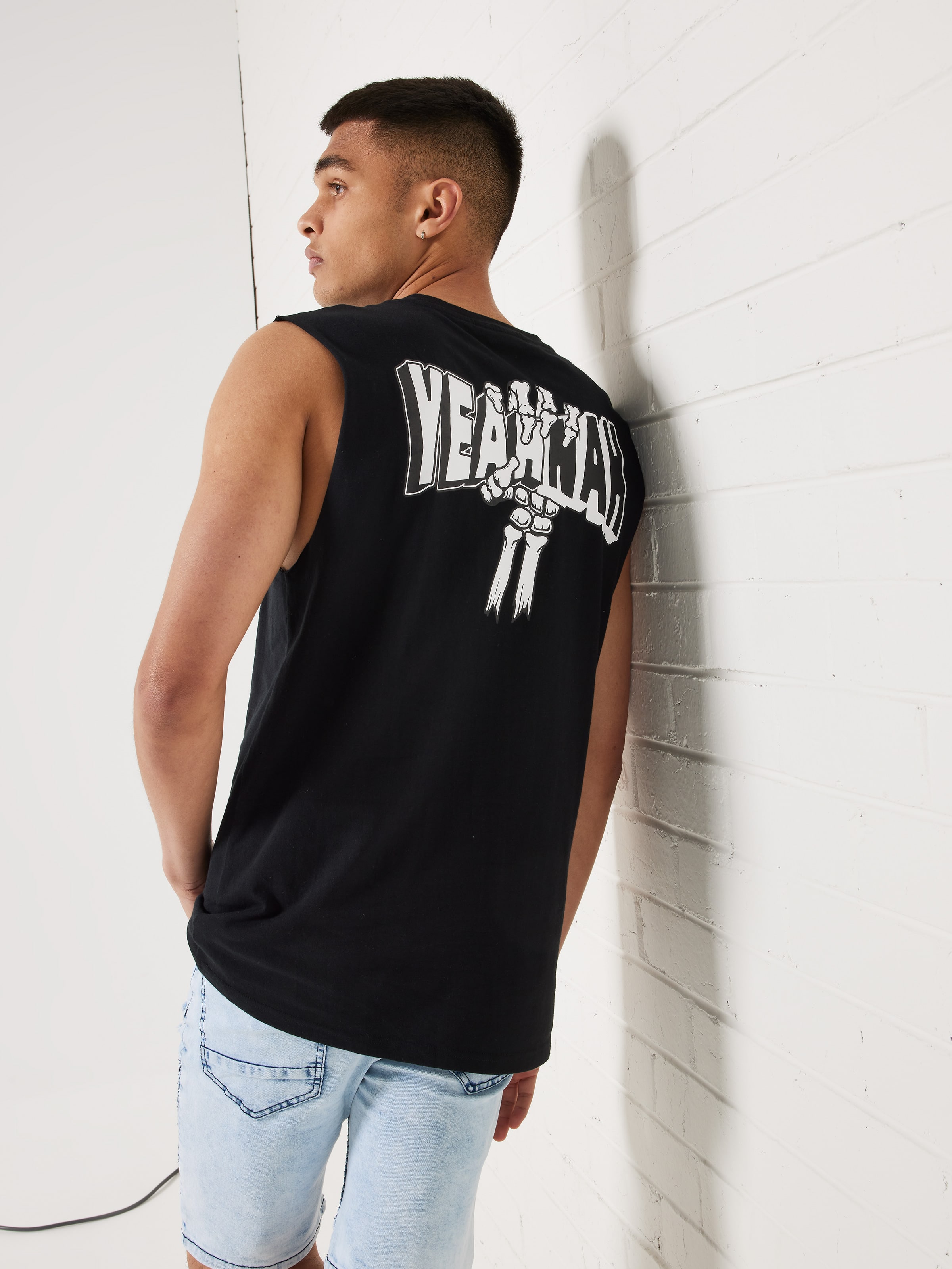 Yeah Nah Skeleton Hand Muscle Tee - Jay Jays Online
